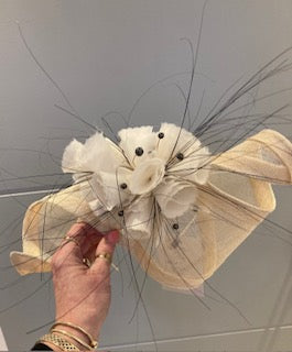 Ivory Wave Fascinator – Maya Maya Ltd